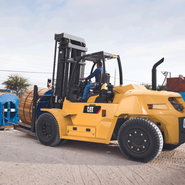 Cat IC 4-Wheel Pneumatic Large 30,000+ - Fraza