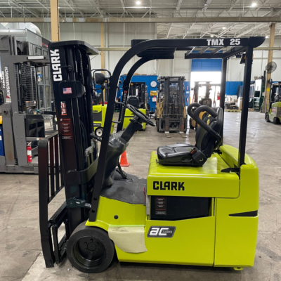 2015 CLARK TMX25 - Fraza